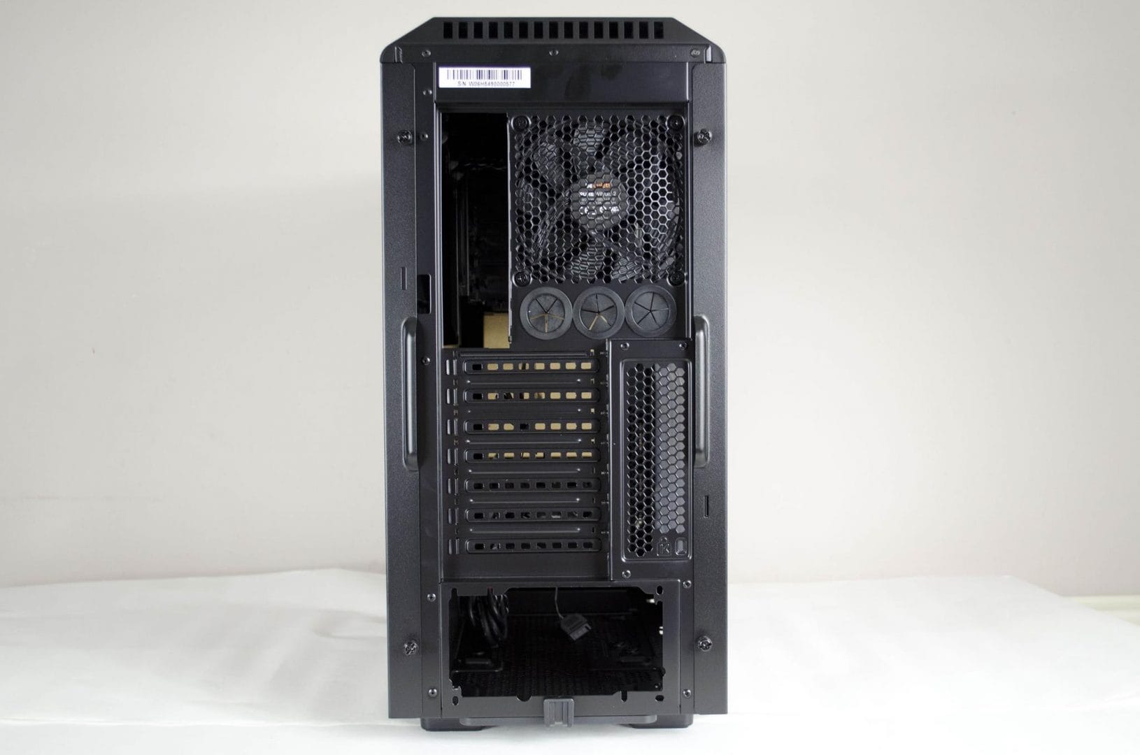 be quiet! Silent Base 600 PC Case Review - EnosTech.com