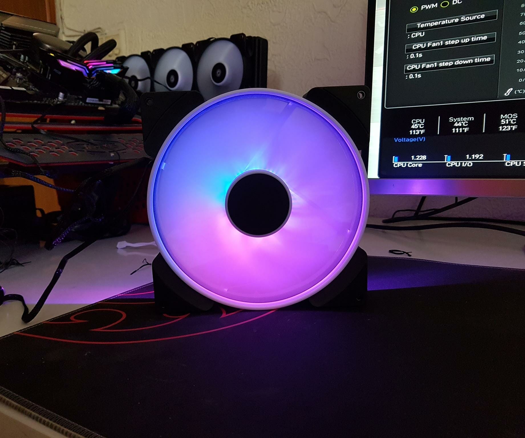Fractal Design Prisma AL18 PWM RGB Fans Review - EnosTech.com